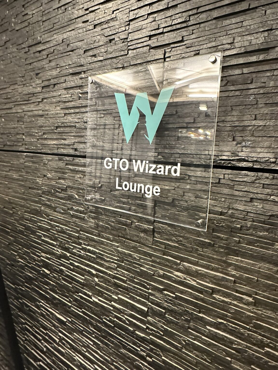 ラスワンさん TRITON POKER Jejuへ出撃！インタビュー | LightTHREE